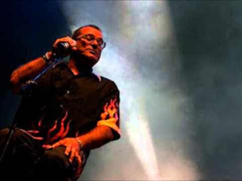 Isidro Arenas - Solo En Un Rincón - YouTube
