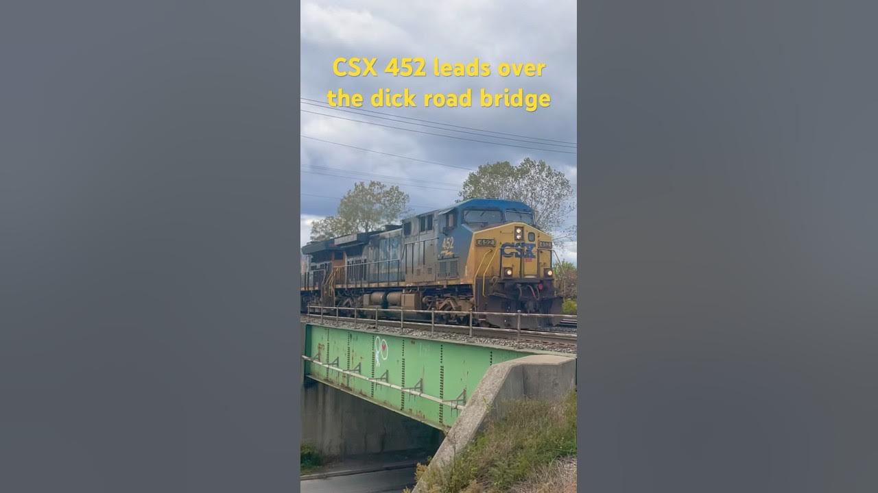 CSX 452 leads over dick road - YouTube