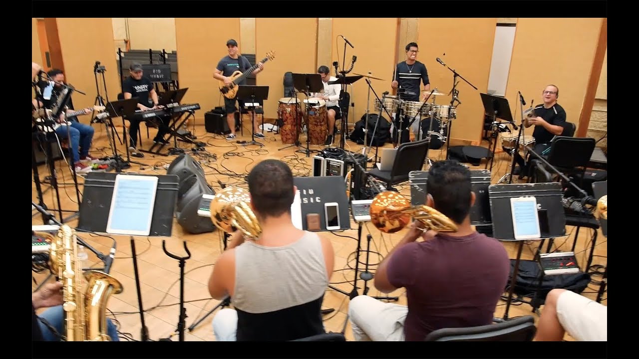 Más del ensayo! Mixtura Band @FIU - YouTube