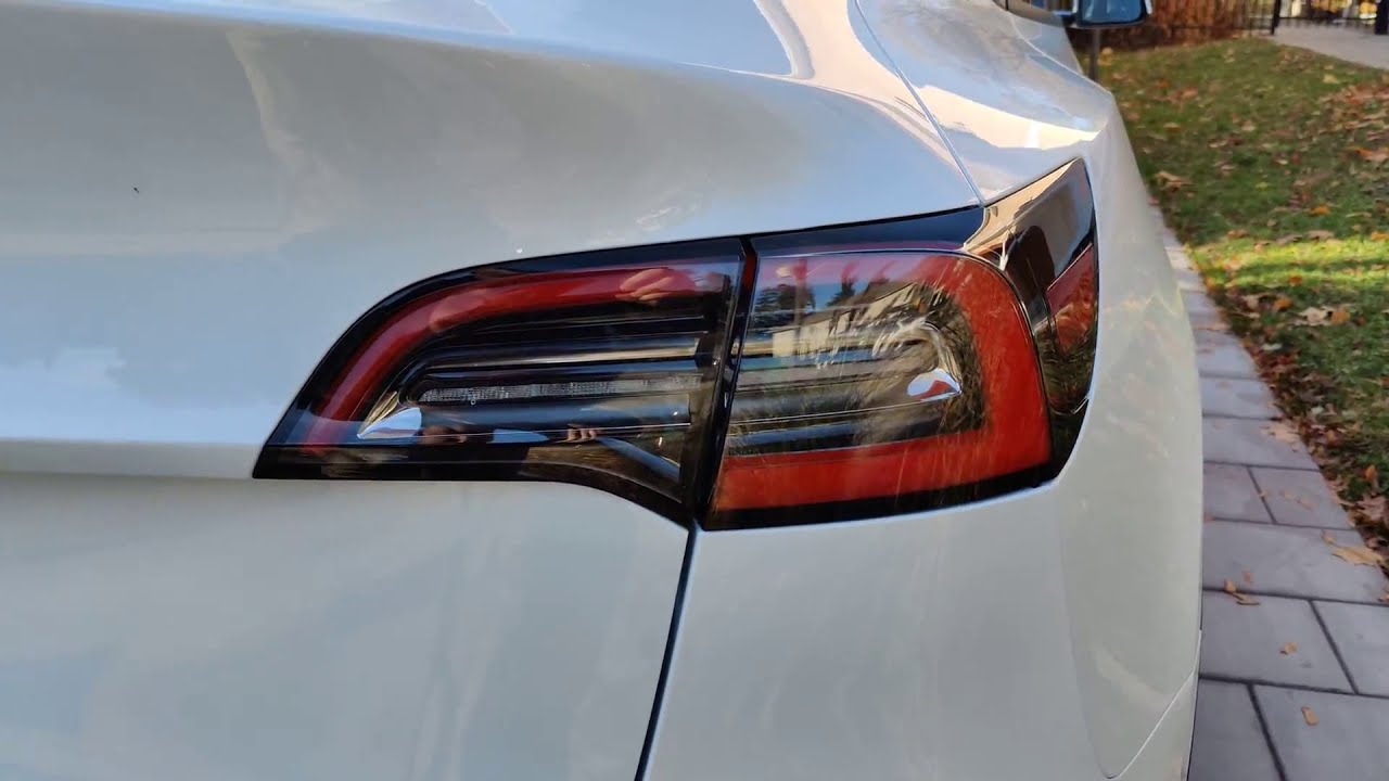 Tesla Model Y "global" amber turn signals - YouTube