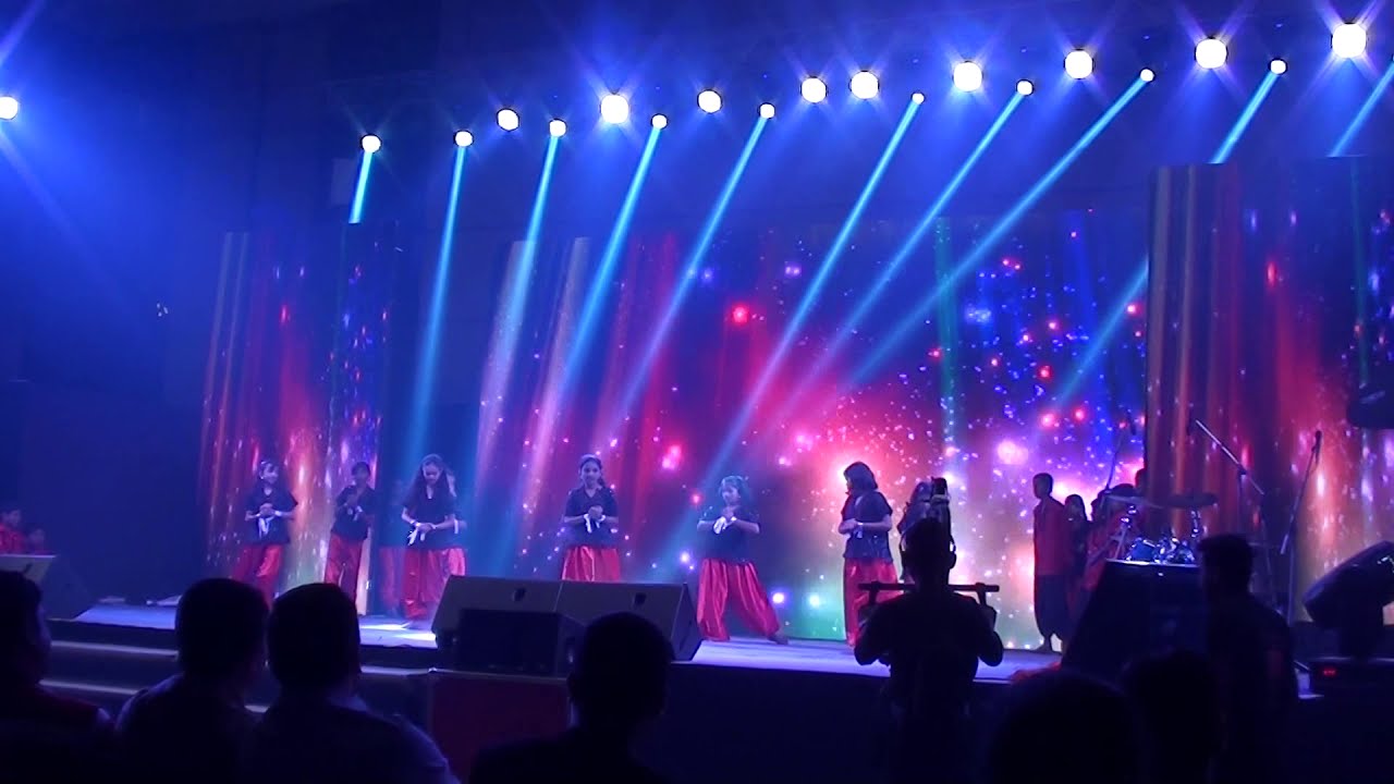 ADP Company Day, Pune -2017 Pratham Children Dance Performance - YouTube