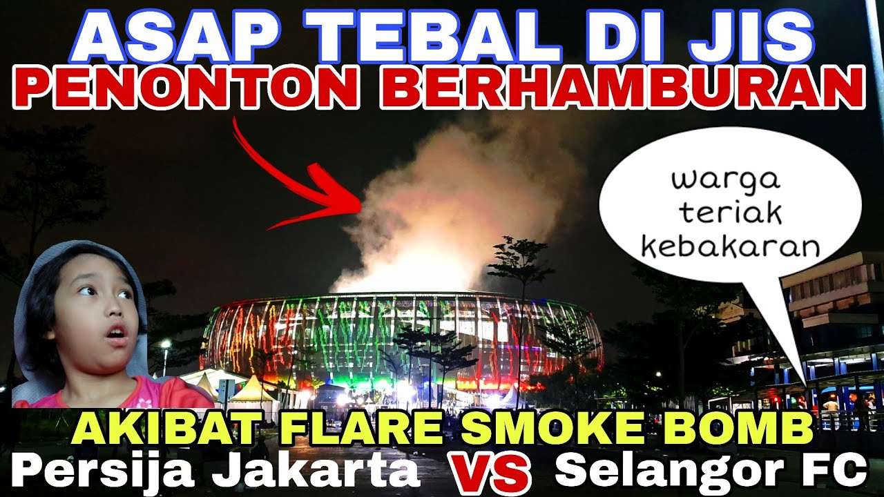 Astaga ️Pertandingan Dihentikan Akibat Asap- Full Flare Smoke Bomb Di ...