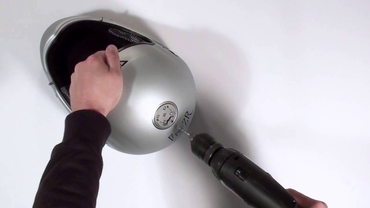 Integration X-Shut helmet - YouTube
