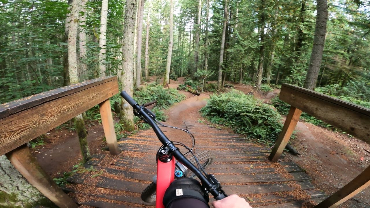 Good Clean Fun! Riding a Freshly Rebuilt MTB Jump Trail 9-30-2023 - YouTube