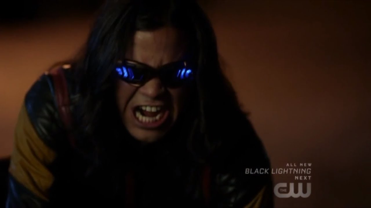 The Flash 5x02 Cisco Is Loosing His Powers 4K - YouTube