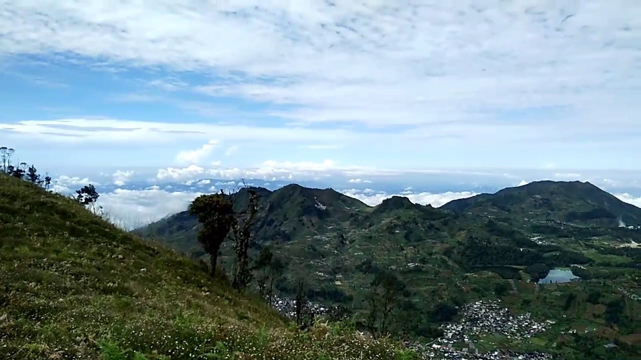 PUNCAK MT.PRAU DIENGWONOSOBO - YouTube