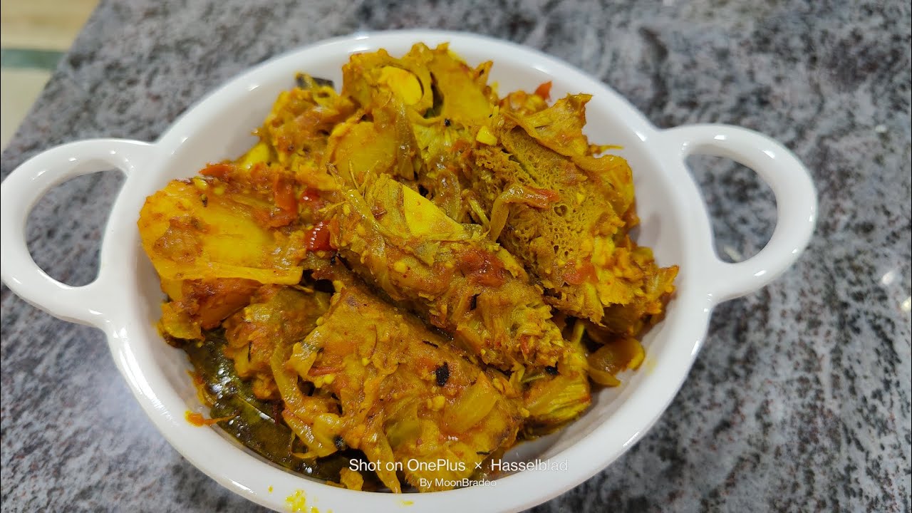 Kathal ki sabzi// Raw Jackfruit dry curry - YouTube