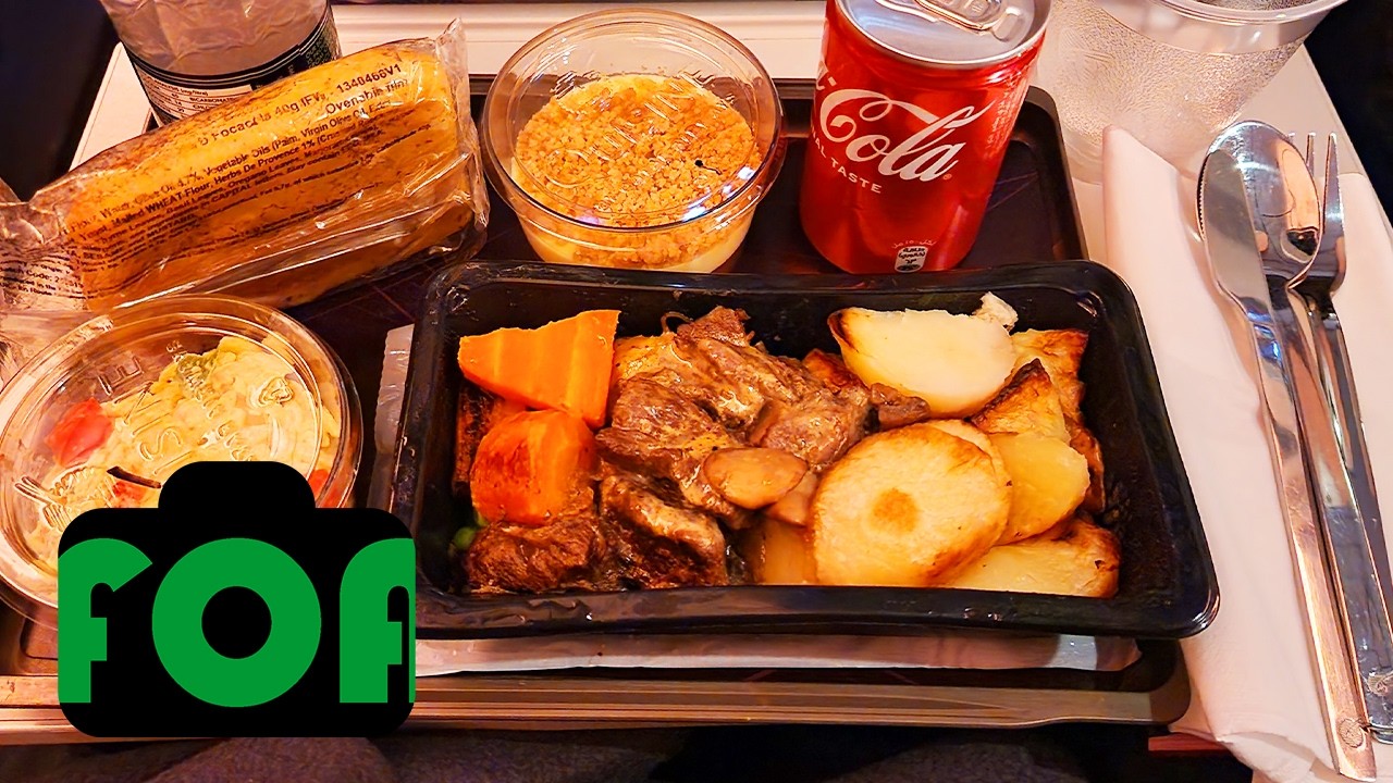 Braised beef cheek dinner on Qatar Airways QR16 | London to Doha - YouTube