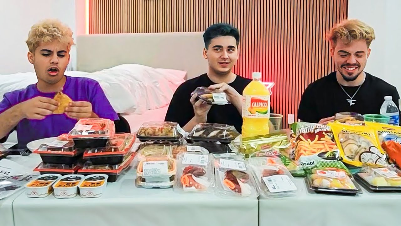 FaZe Tries EXOTIC Food For FIRST Time.. - YouTube