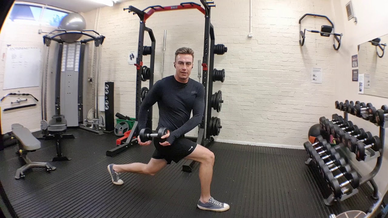 Dumbell reverse lunge twist - YouTube