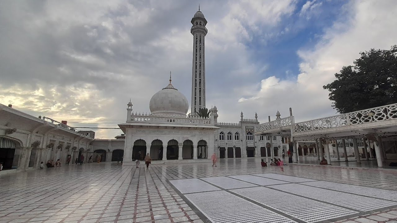 Golra Sharif Shrine of Pir Syed Meher Ali Shah - YouTube