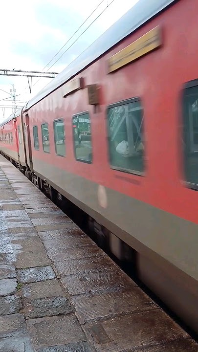 12773 Shalimar Secunderabad AC Superfast Express #train - YouTube