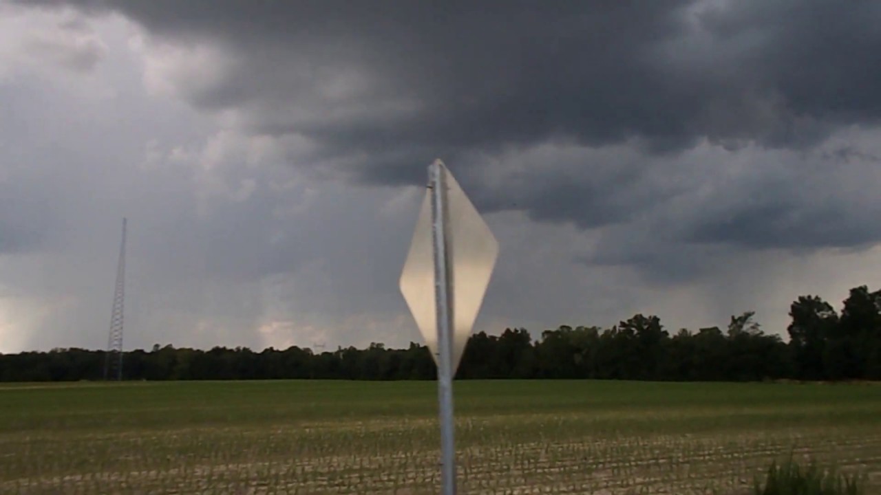 June 22 It's Wet ! June 28 We're Baling Hay, Rain ? - YouTube