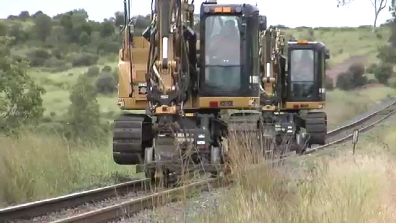 Caterpillar OEM-Schwarz Excavations-Haulmax RMT14D Road-Rail Vehicle ...