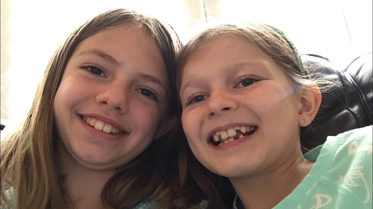 My BFF Kaelyn from Kaelyns world YouTuber is here! - YouTube