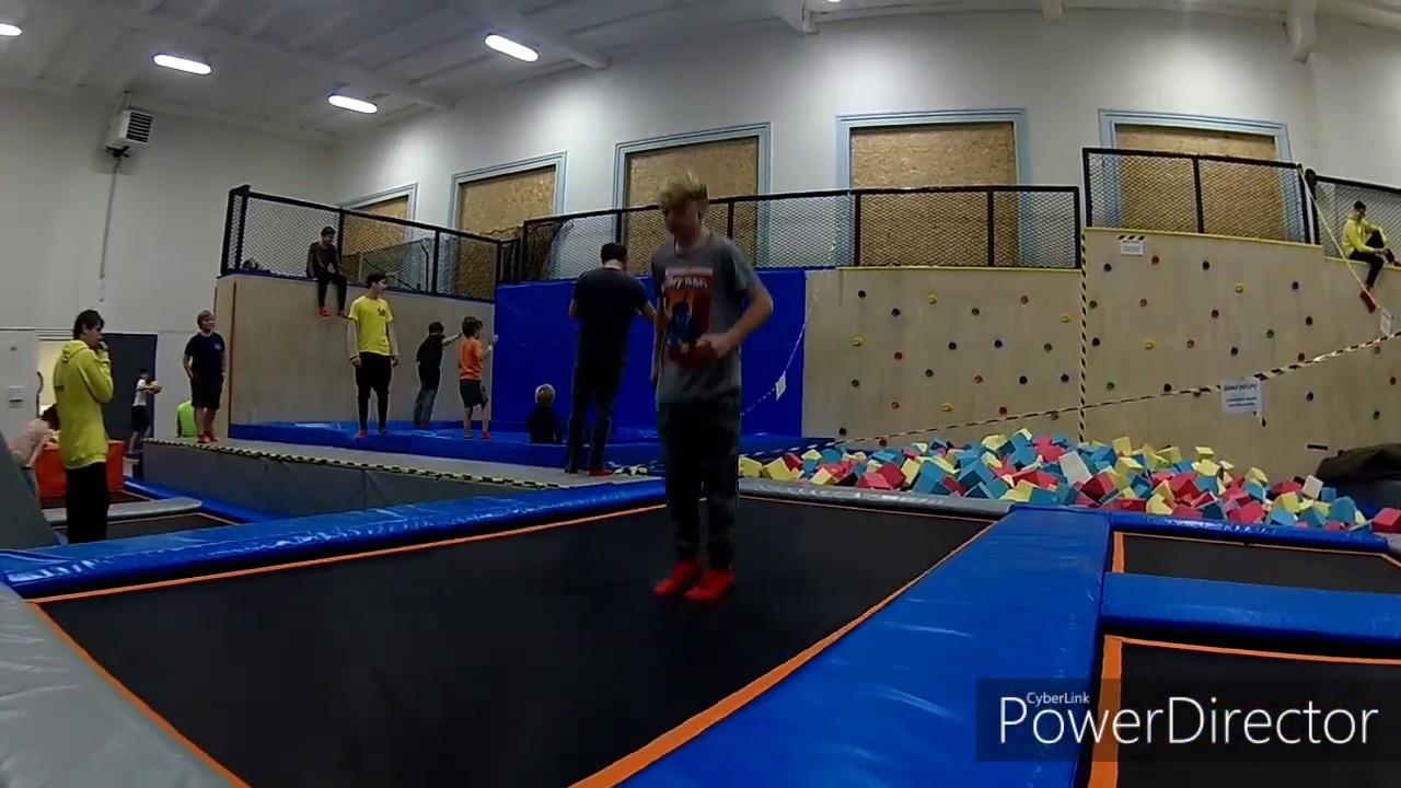 Liberec Urban jump aréna/pkfr - YouTube