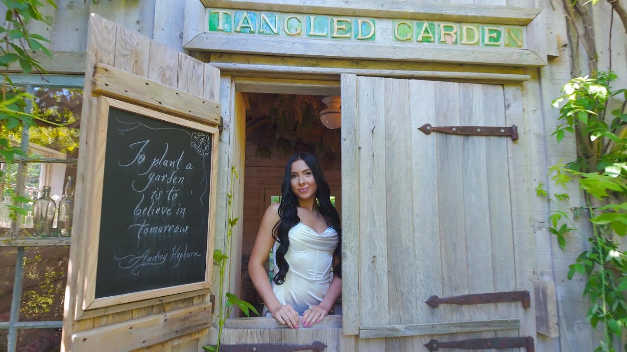 Taylor At The Tangled Gardens // Isaac Photography - YouTube