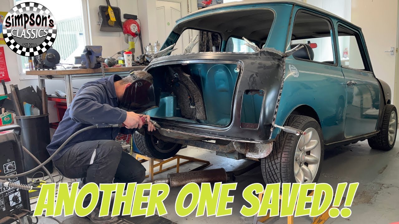 BACK PANEL & VALANCE - Classic Mini Cooper Sportspack Mpi - YouTube