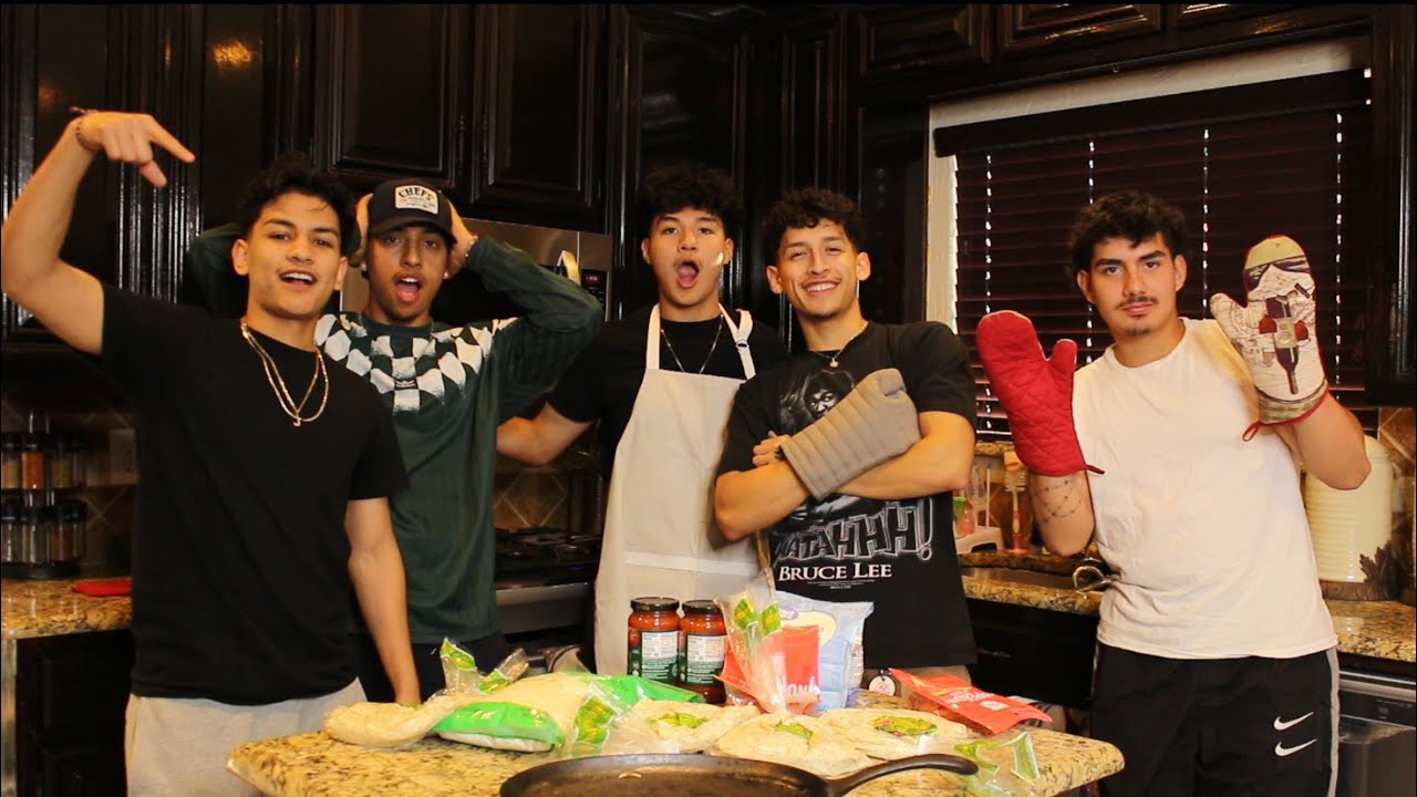 COOKING W THE BOYZ/Q&A - YouTube