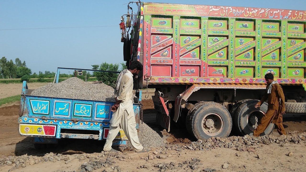 Videos of tractor fail / Stuck Overload Truck Rescu With Ford 3600 ...