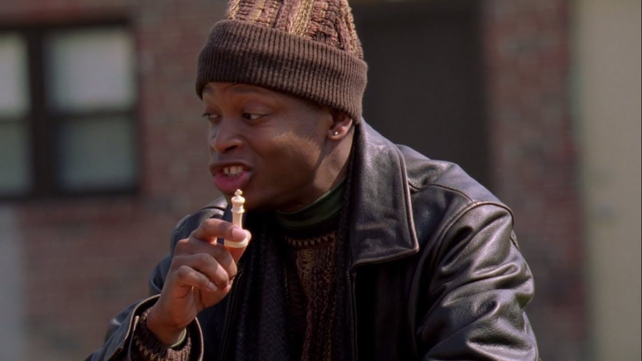 THE WIRE CHESS SCENE ПРОСЛУШКА ШАХМАТЫ НА РАЙОНЕ - YouTube