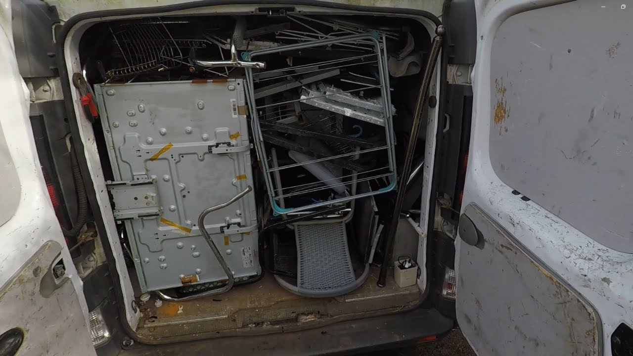 Street Scrapping, Recycling Scrap Metal and loading the van - YouTube