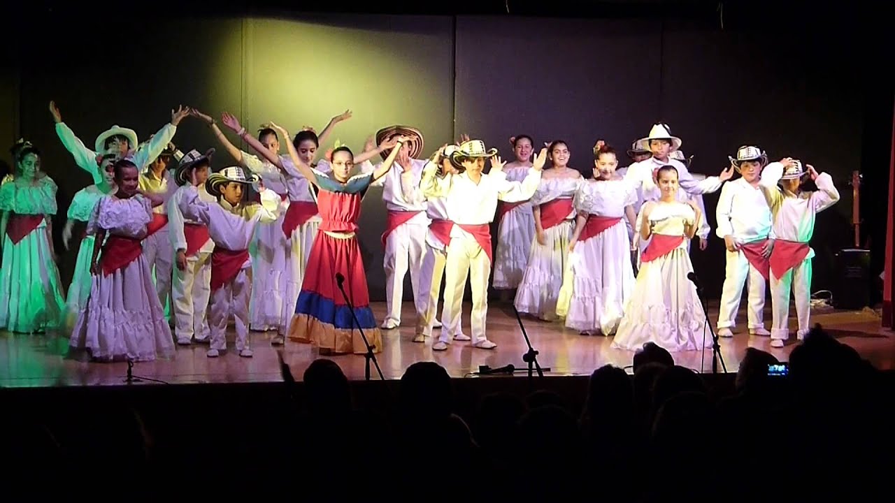 CEV - CCP Bailando Manduco de María Rivas Parte 2 - YouTube