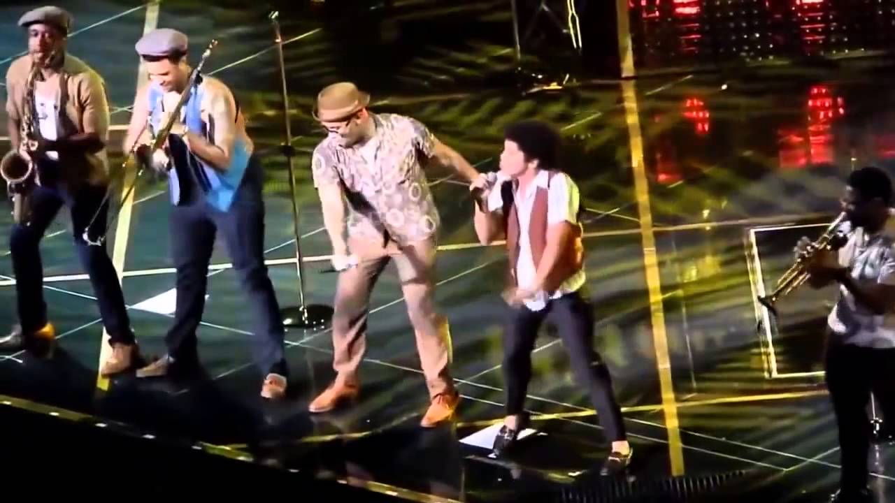 Bruno Mars live concert 2016 HD - YouTube