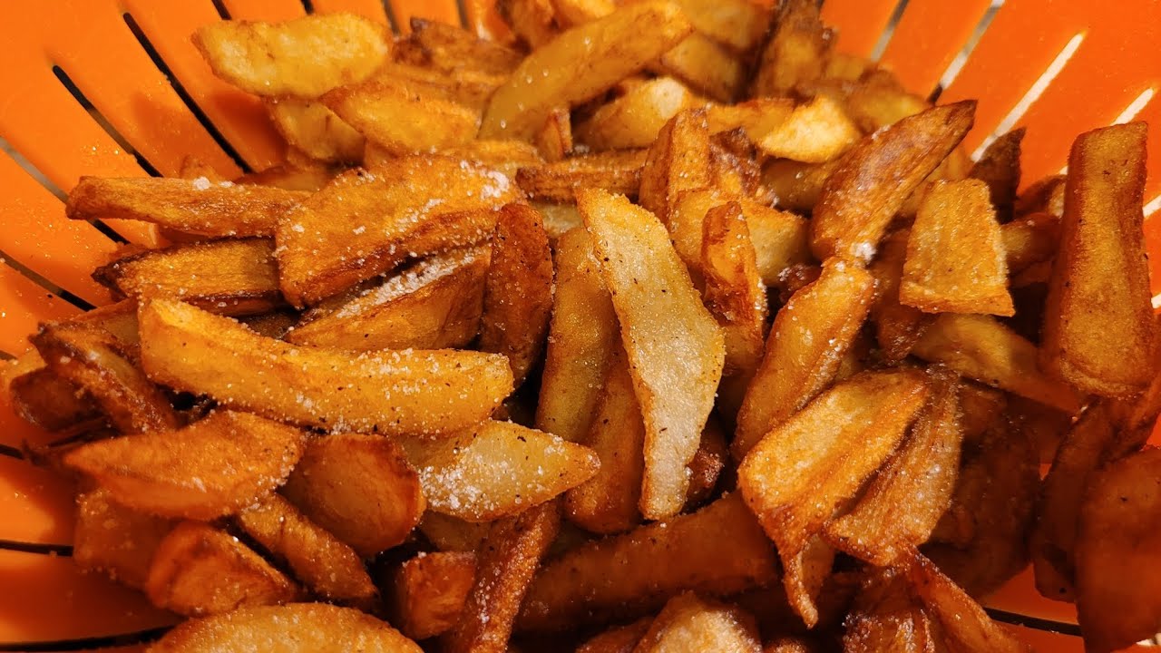 #1 Chef Charlie's Amazing Homemade Fries - YouTube