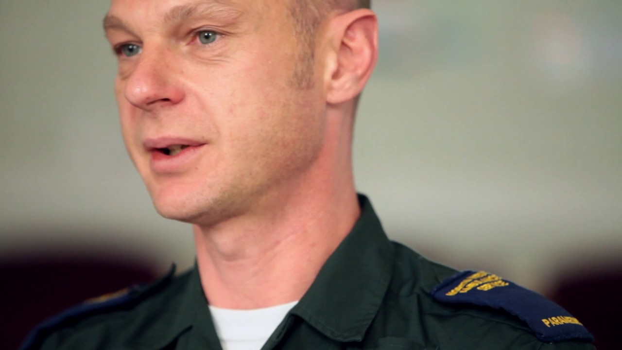 Merseyside Blue Light NW Ambulance - YouTube