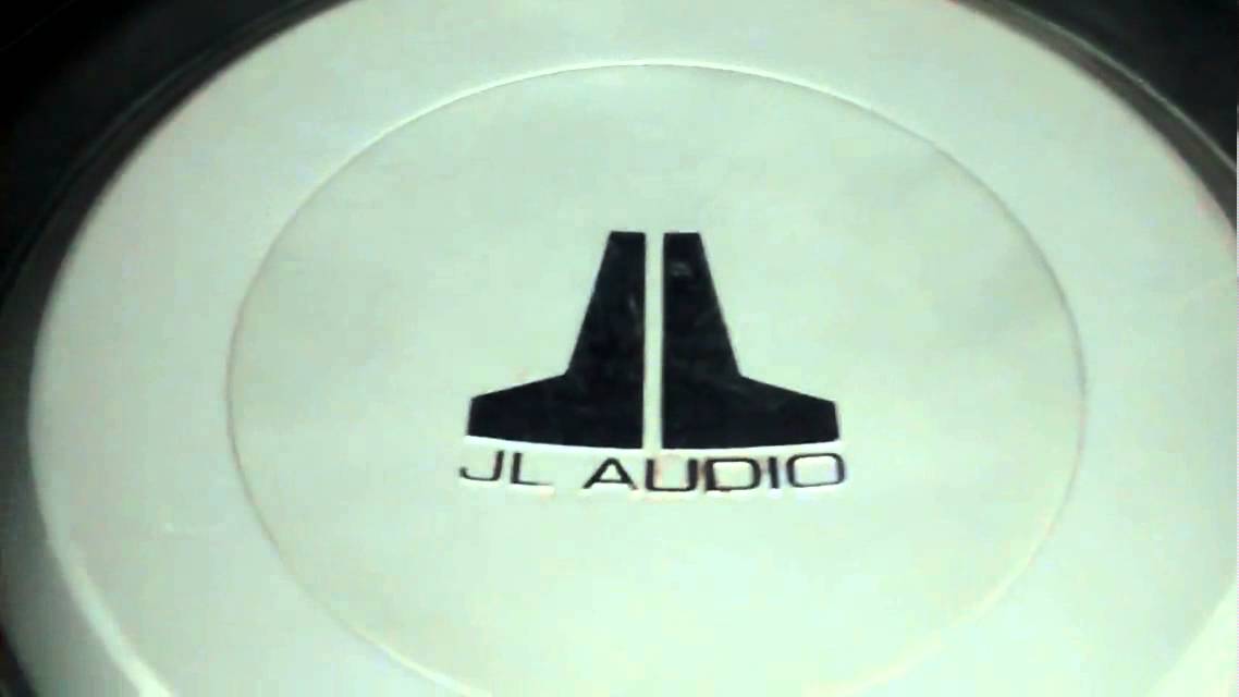 Subwoofer jl audio - YouTube