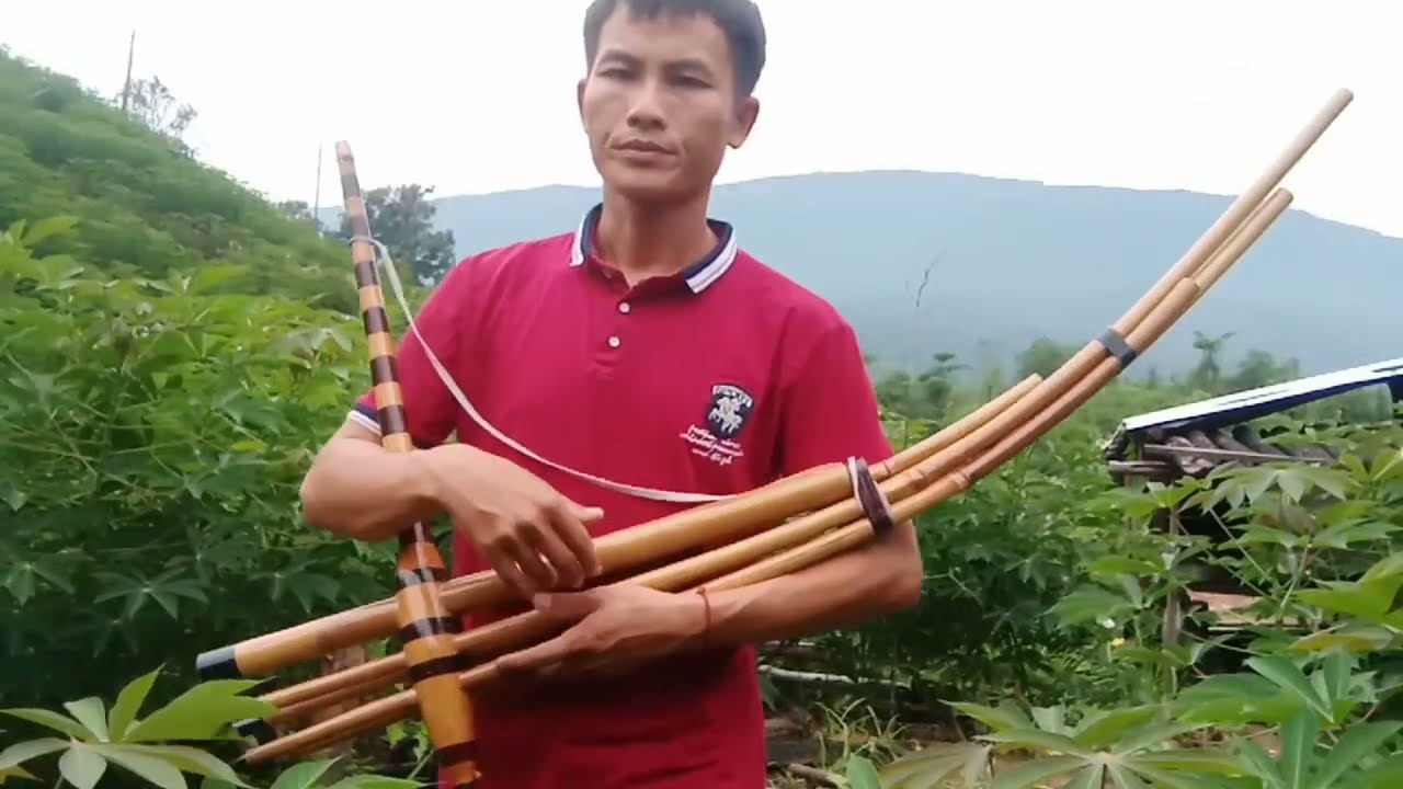 paiv ntiv qeej thiab tshuab ntiv qeej nawb - YouTube