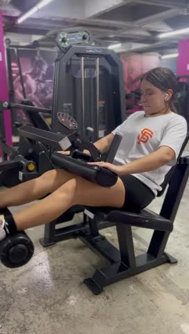 Flexión de rodilla sentada - YouTube