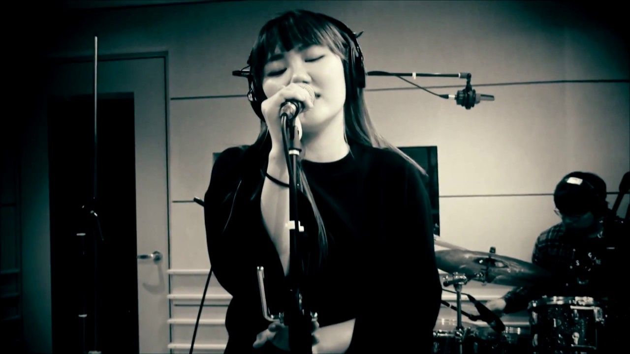 최예근 Gloria Estefan-Conga (Cover)Original song - YouTube