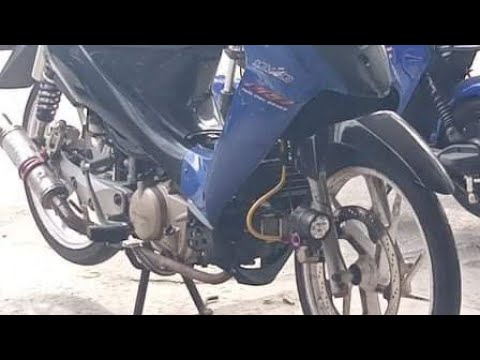 Suzuki shogun pro 125 oil cooler (short video) - YouTube