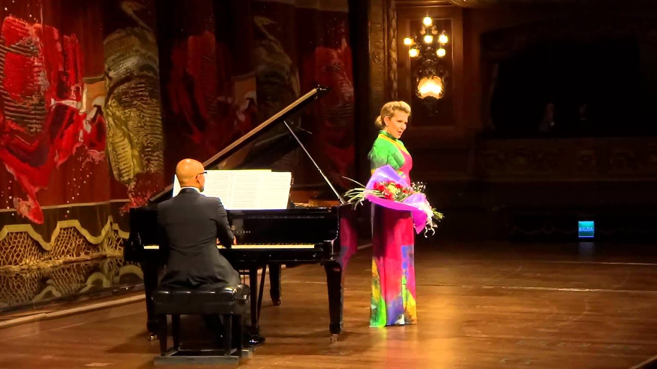 CANZONETTA SPAGNUOLA (Rossini) por Joyce DiDonato - martinwullich.com ...