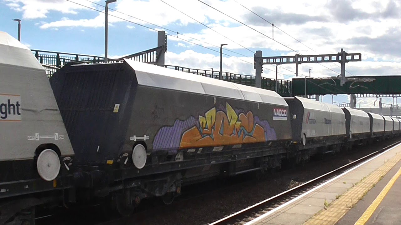 GBRF Class 66 no: 66752 {4V05} & GWR IET'S no's: 800022-800033 @ STJ ...