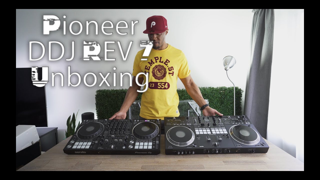 Pioneer DDJ REV 7 Unboxing - YouTube