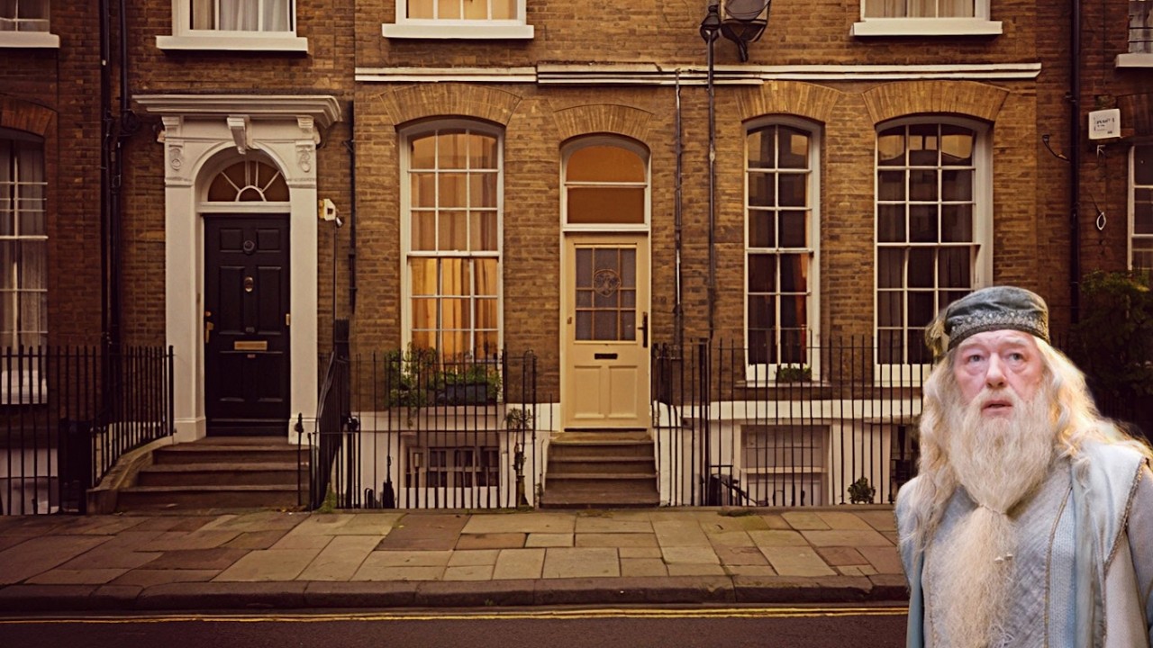 The Haunting of Richard Harris House , London , England - YouTube