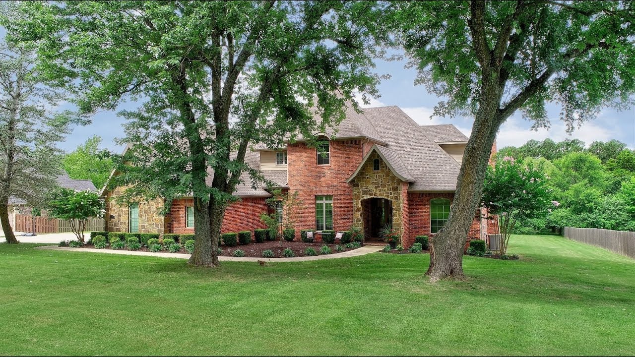 2767 ALTUS DRIVE Fayetteville Arkansas 72703 - YouTube