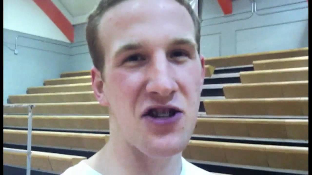 ROBBIE BERWICK - First high-school dunk - YouTube