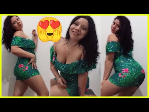 Hot girl twerk in mini skirt | hot twerking (HOT AND SEXY)