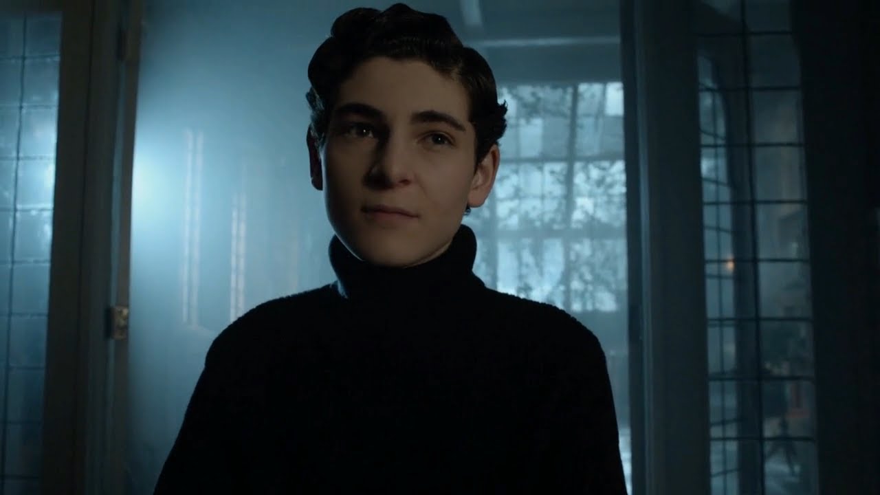 Bruce Waynes Clone Infiltrates Wayne Manor - Alfred Does Not Suspect ...