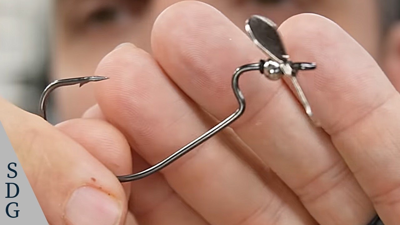 Making Frogs to Pair with a Very Interesting Hook! - YouTube
