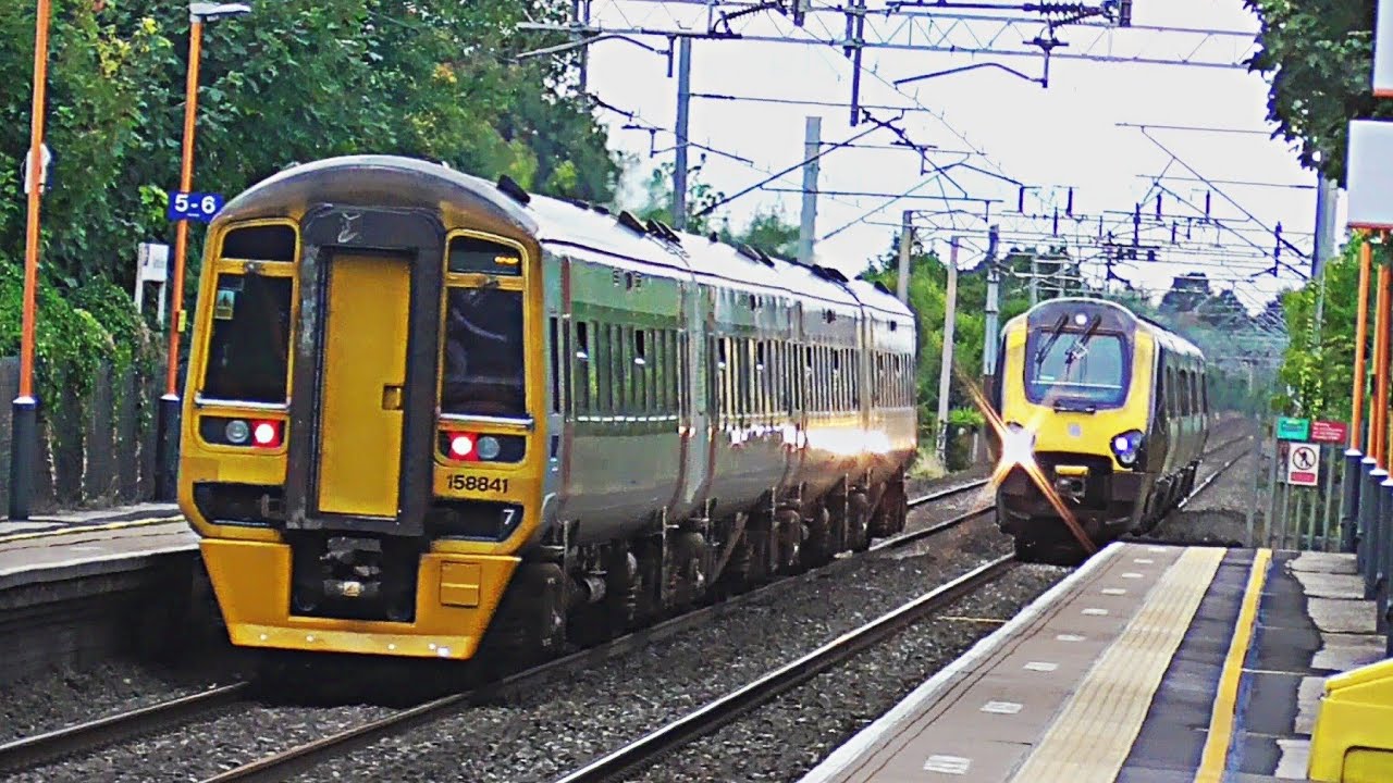 Train and Plane Crossovers! (2/9/2024) - YouTube