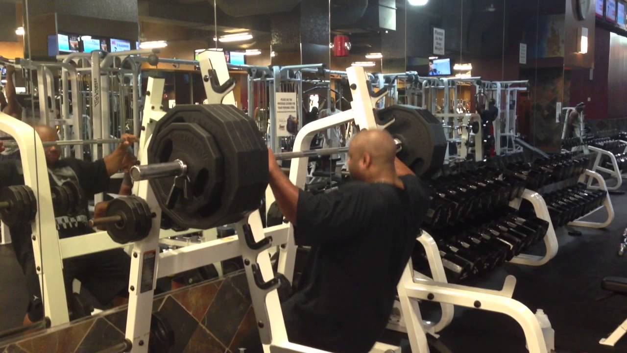 455 lb. squat x 3 (3 second pause) - YouTube