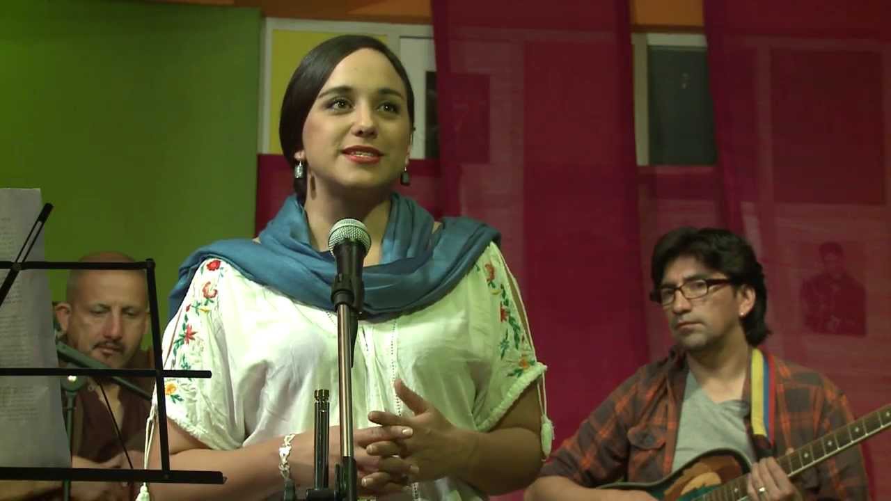 Gabriela Rivadeneira / Son los sueños todavía - YouTube