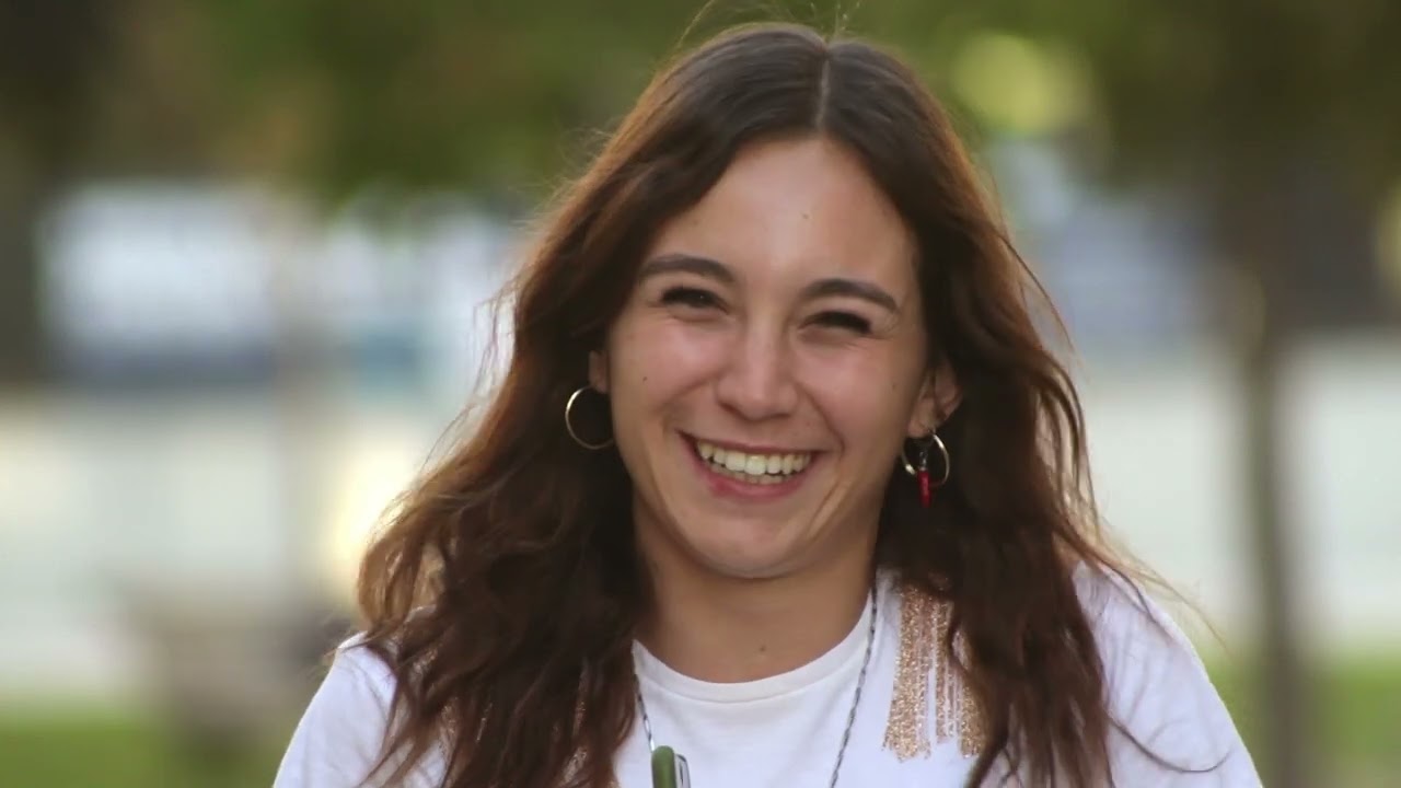 PRÁCTICA 2 - TIME TO TALK - YouTube