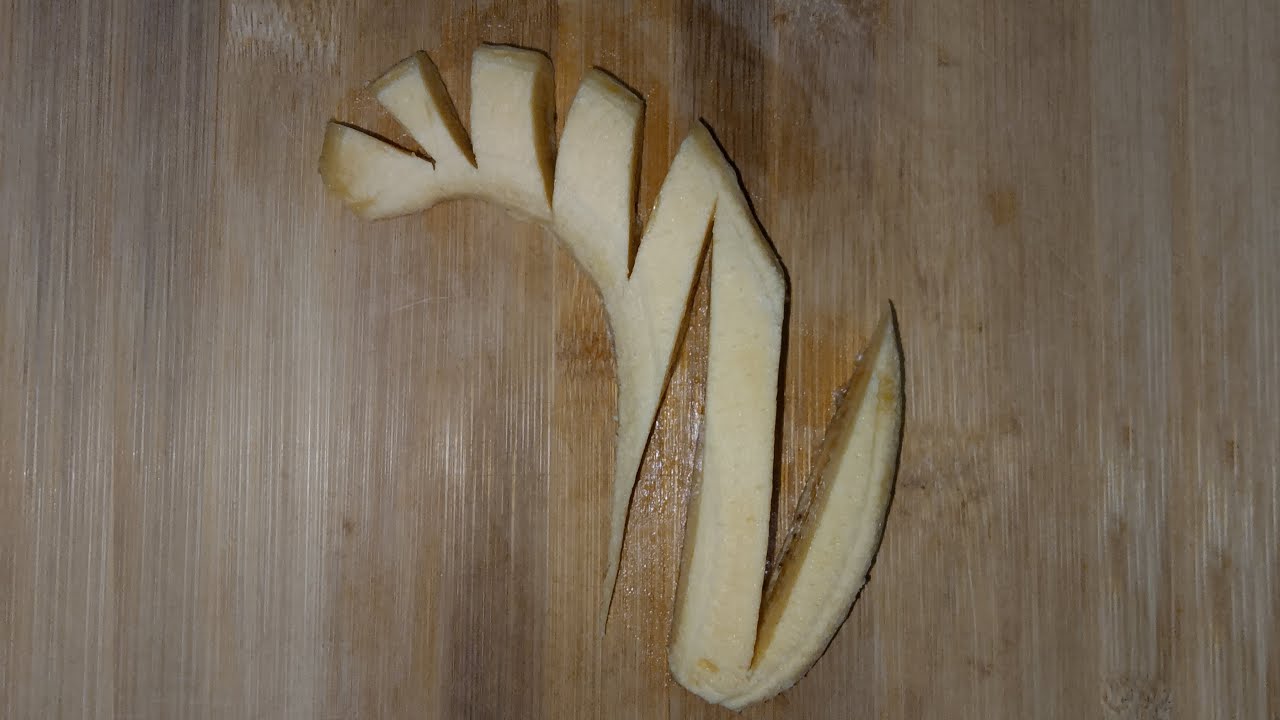 Aih Cravings is live! Easy banana fruit carving | Cutting banana design ...