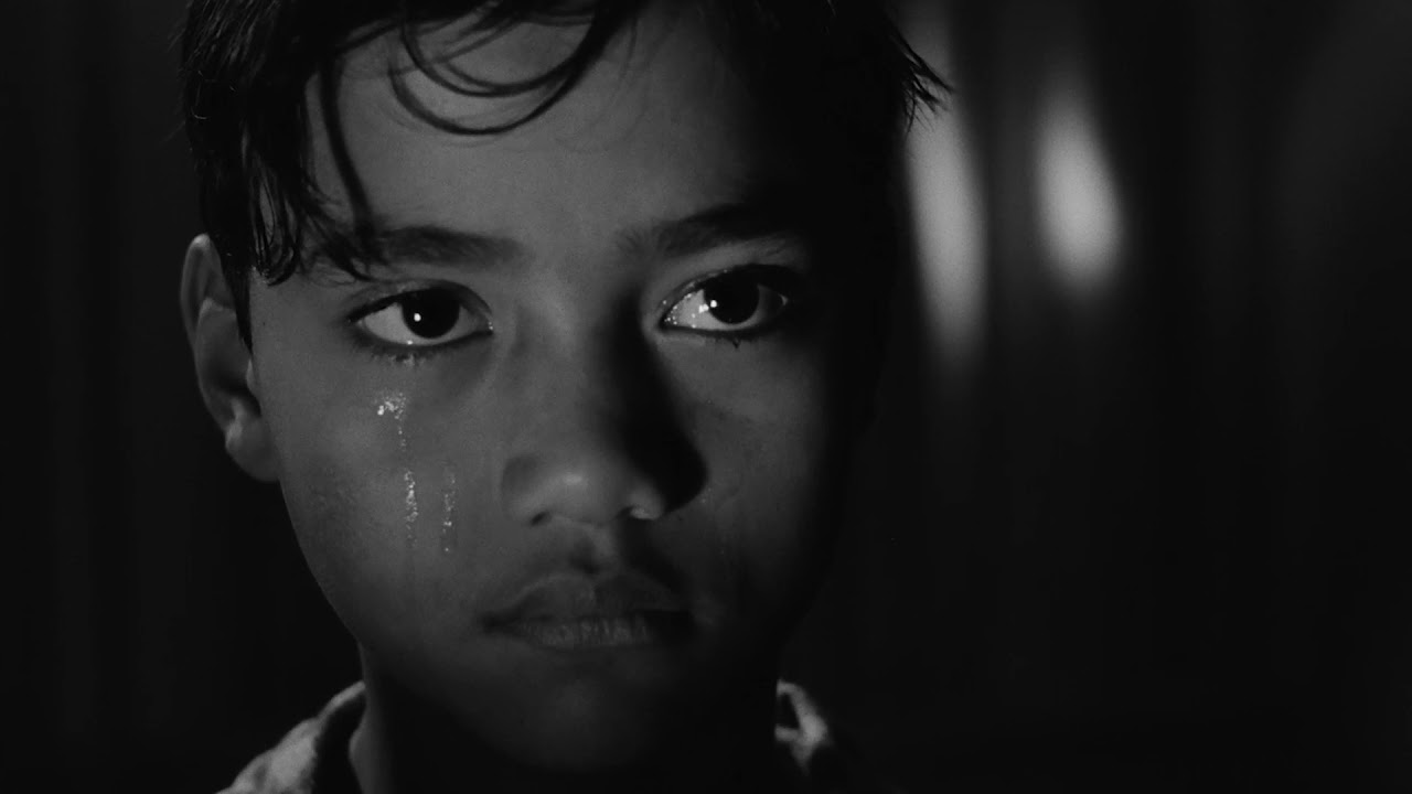 Sima Urale, 2019 Arts Foundation Laureate receiving the Burr/Tatham ...